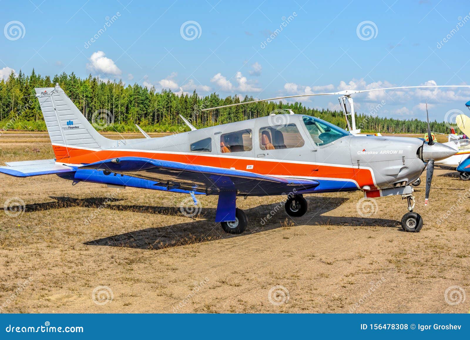 Four-seat Light All-metal Single-engined Piston-powered Airplane Piper ... Four-seat Light All-metal Single-engined Piston-powered Airplane Piper ...
