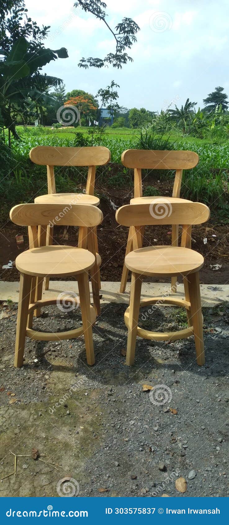 Four Very Beautiful Chairs that Have a High Level of Artistic Value ...