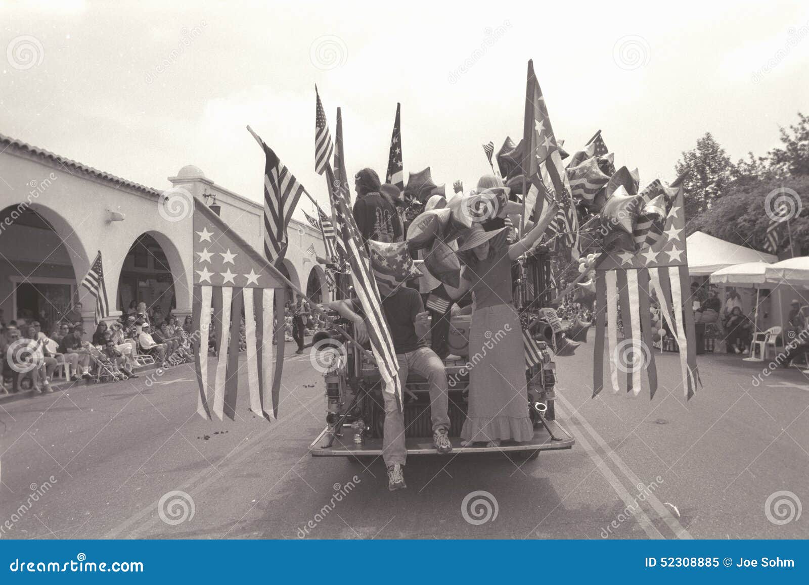 Parade Float Editorial Photo | CartoonDealer.com #30071479