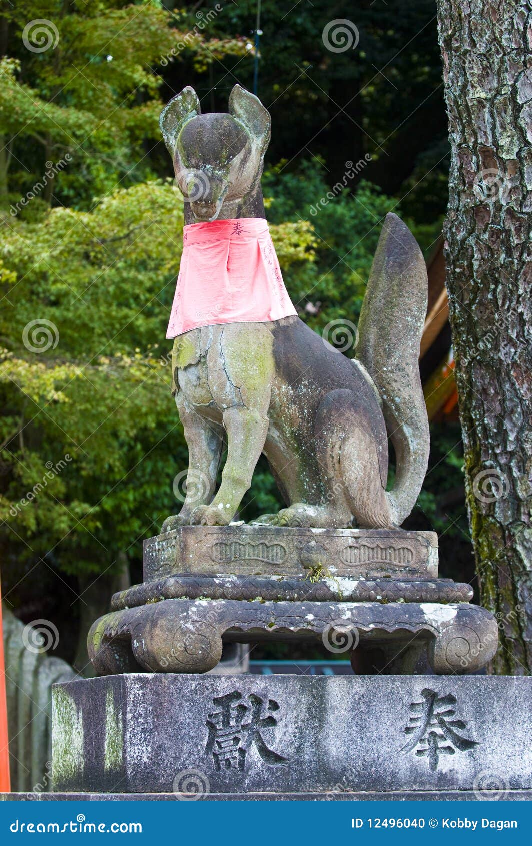 Fox Statue in Japanese Shrine Stock Photo - Image of temple, orient ...