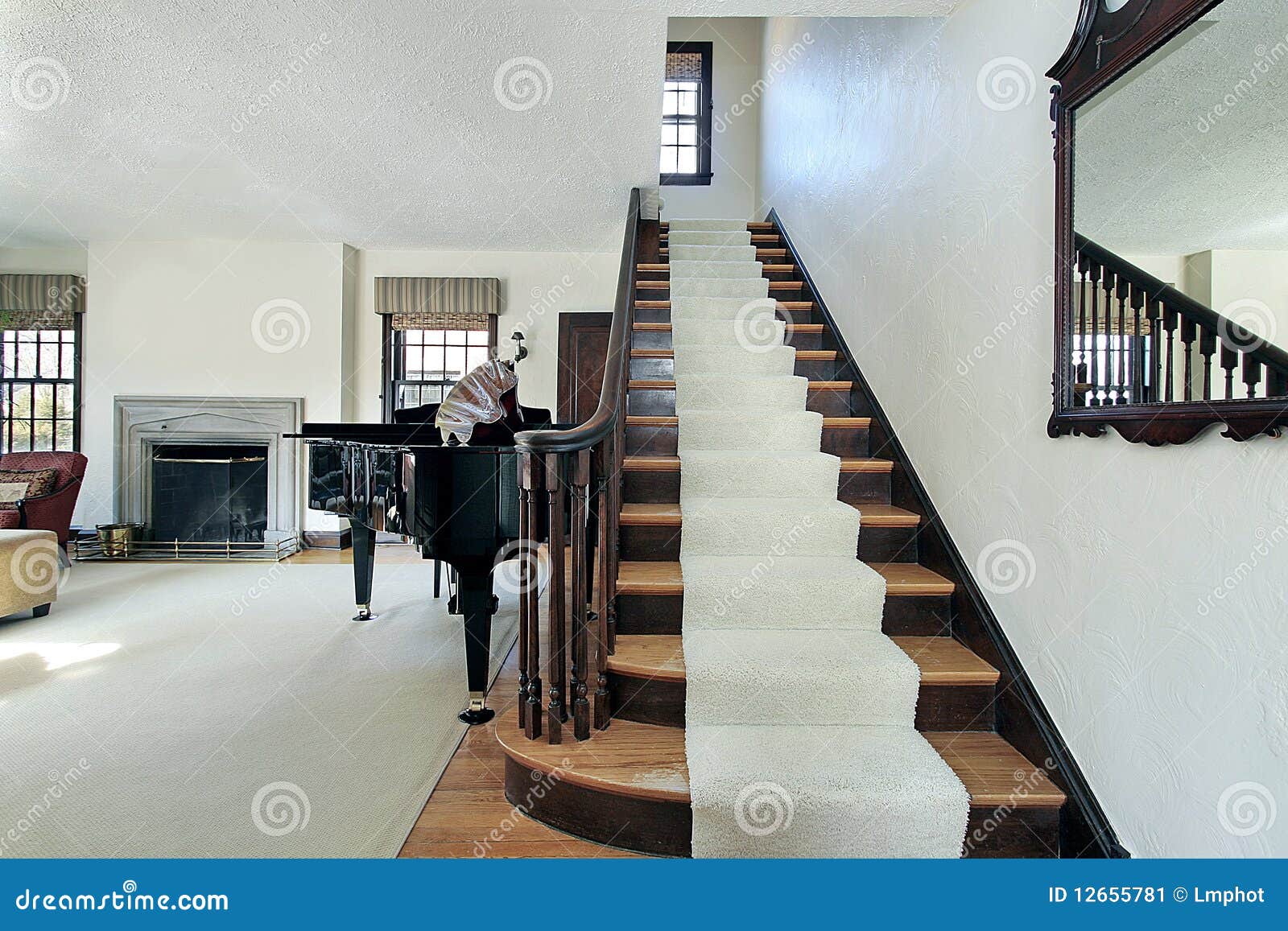 Foyer in suburban home stock image. Image of floor, decor - 12655781