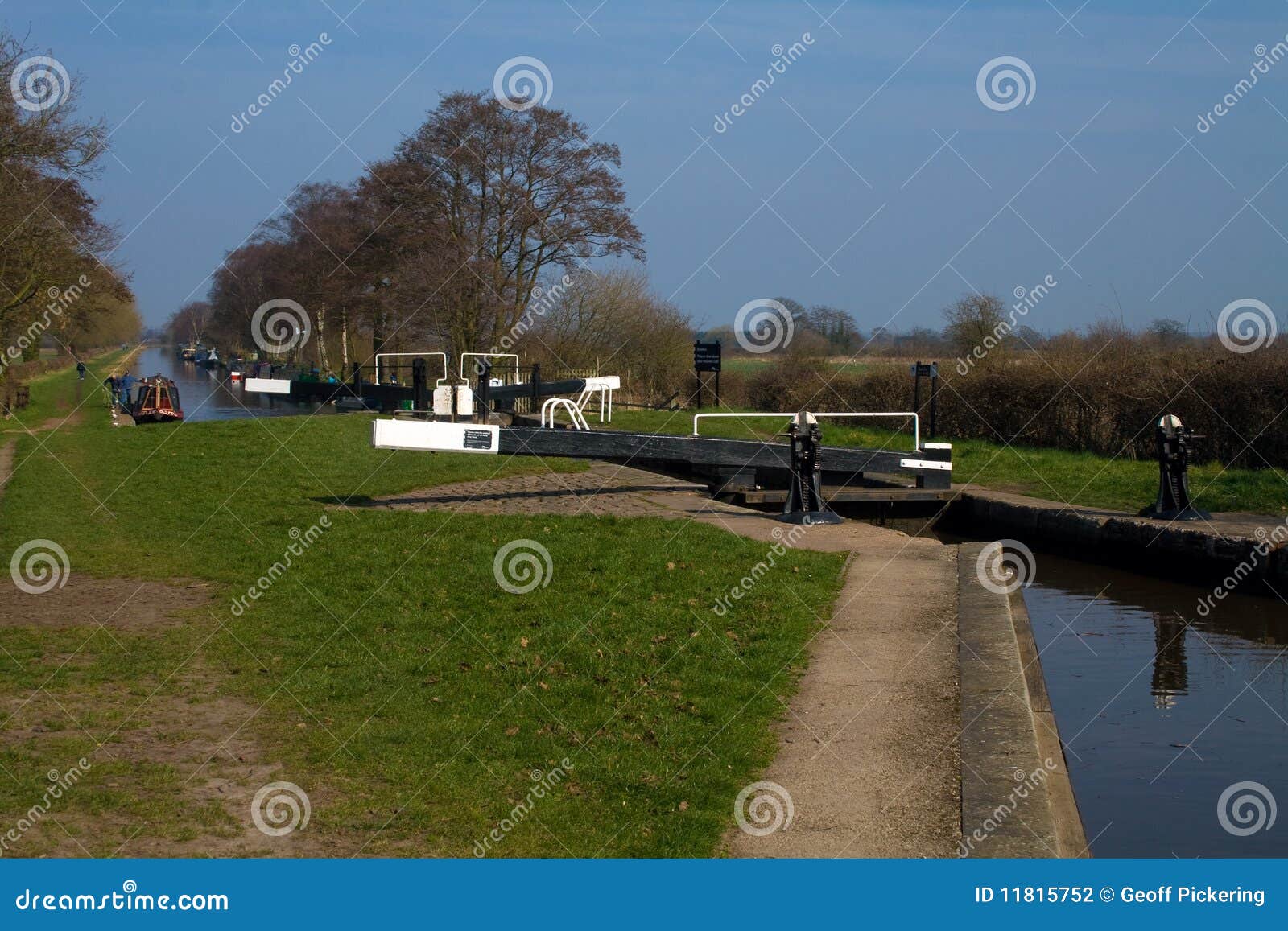Fradley Junction stock photo. Image of holiday, outdoor - 11815752