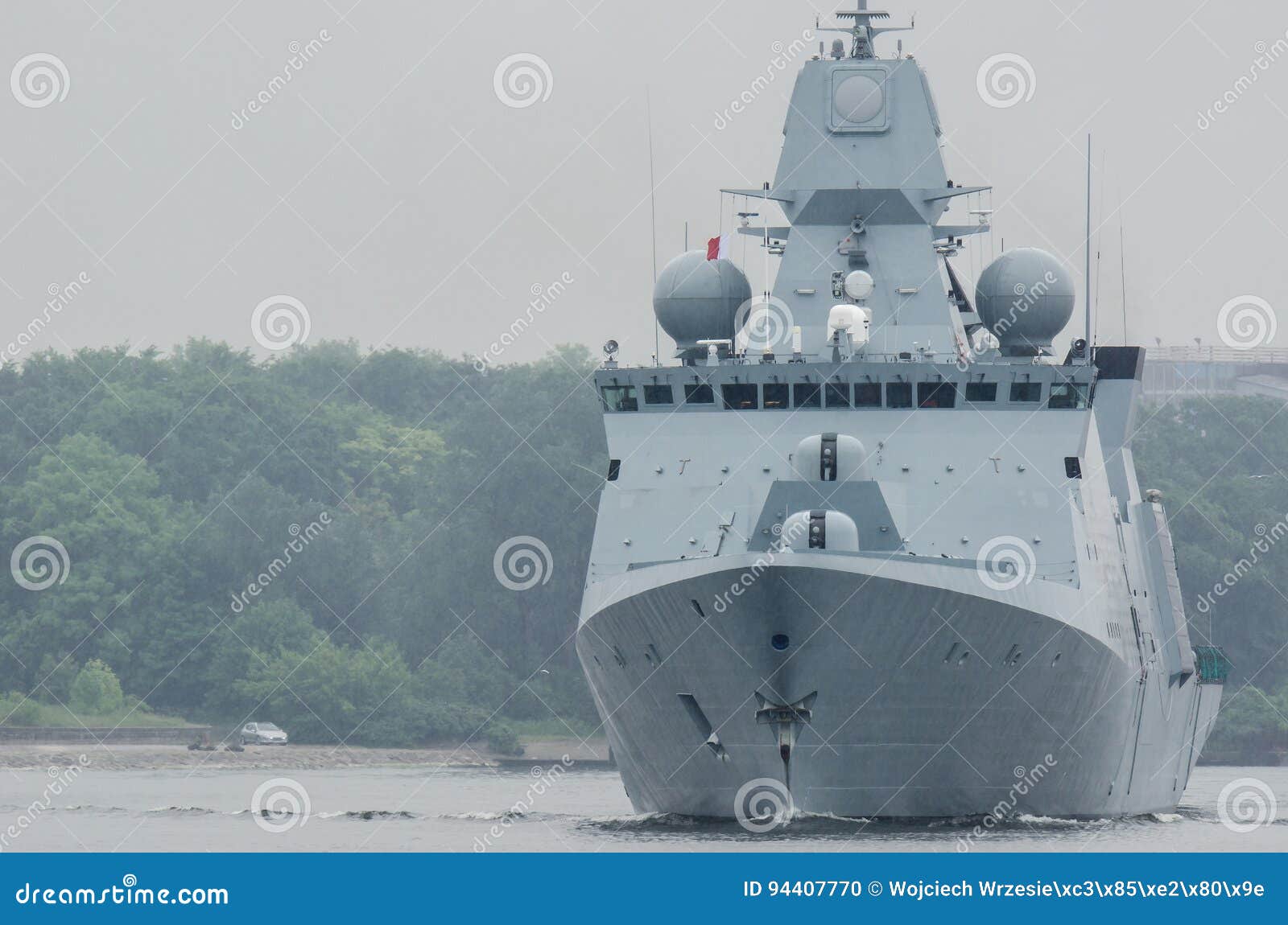 Fragata foto de archivo. Imagen de cubierta, ataque, brazos - 94407770