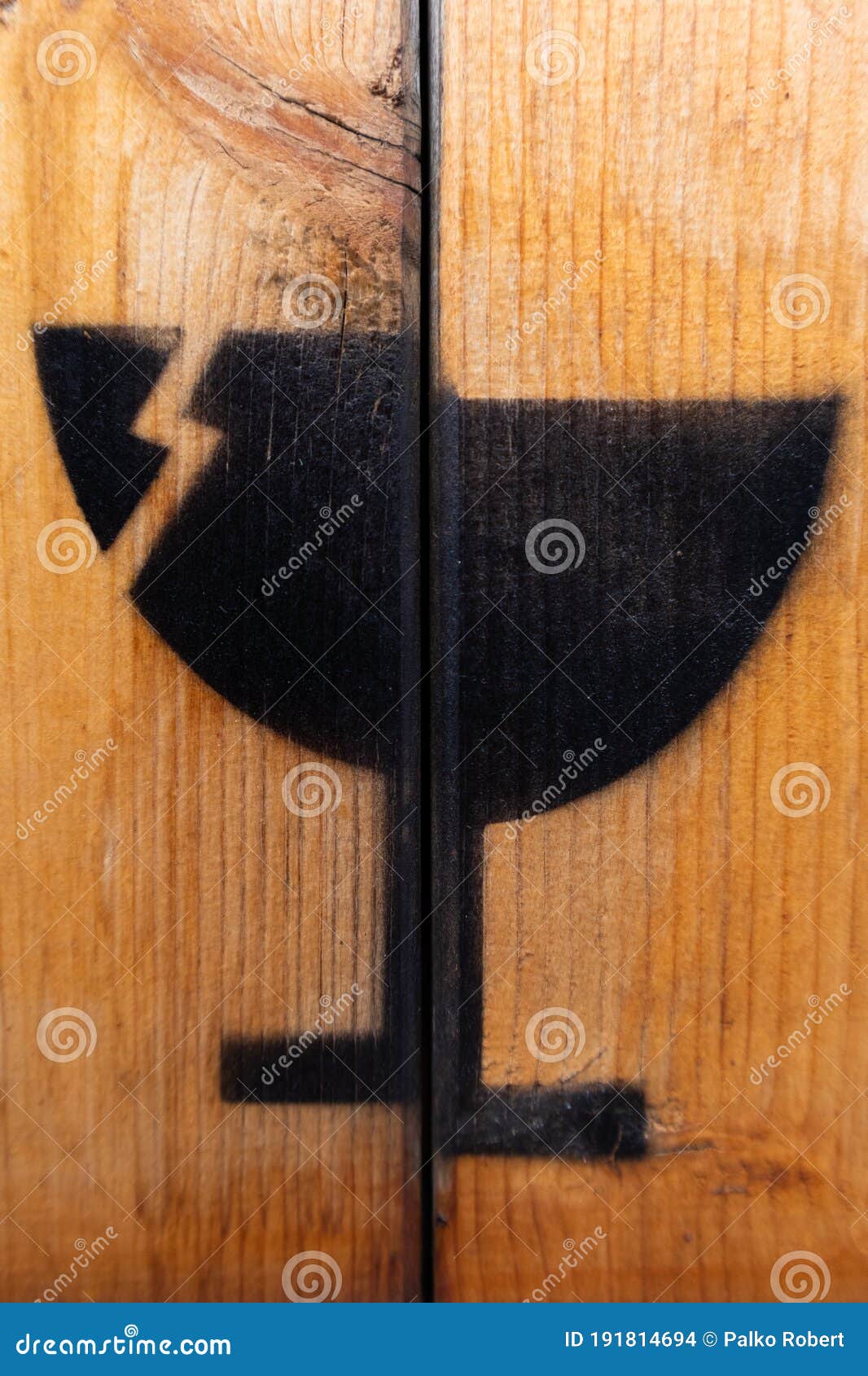 Fragile Symbol on a Wood Box Stock Photo - Image of design, signs ...