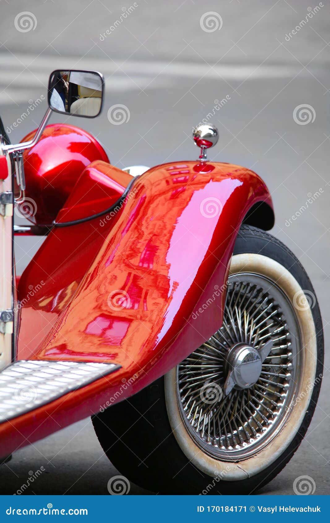 Fragment of a Red Retro Car Stock Image - Image of drive, view: 170184171