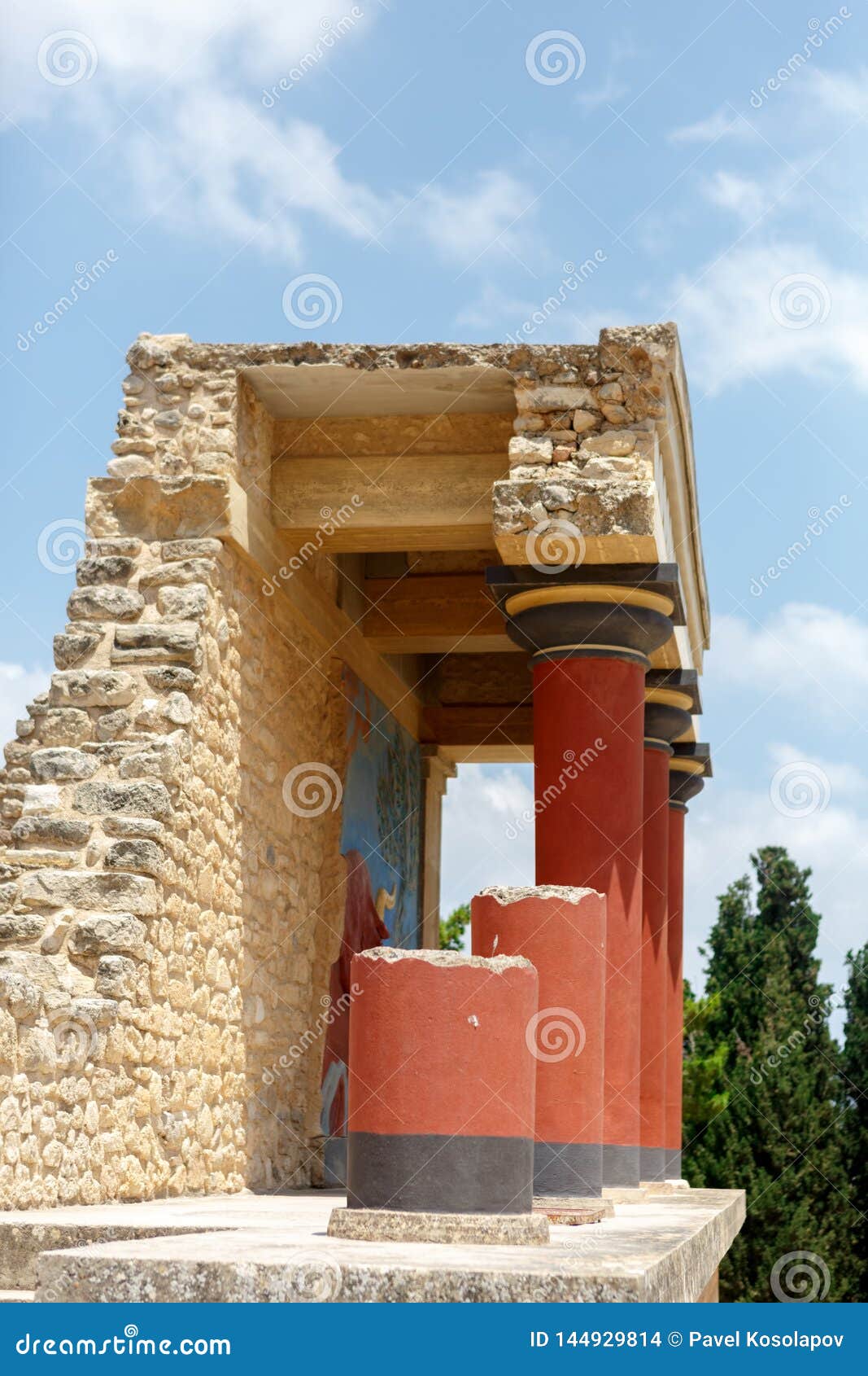 Fragment of the Ruins of the Knossos Palace Stock Photo - Image of ...