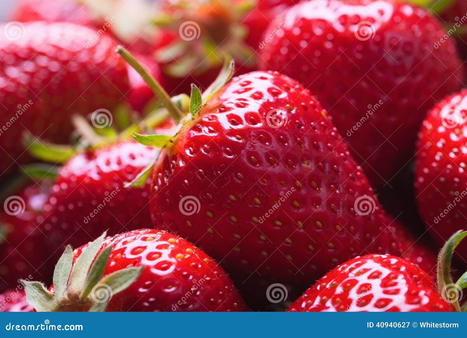 Fragole immagine stock. Immagine di fragola, grezzo, alimento - 40940627
