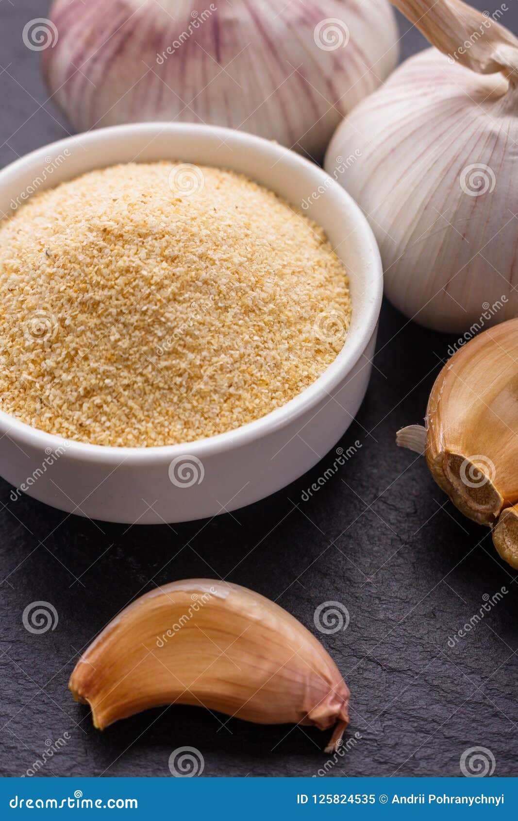 Fragrant Garlic on a Dark Stone Background Stock Image - Image of ...