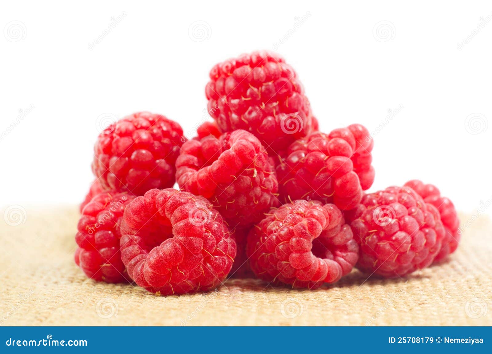 Framboise rouge image stock. Image du dieting, baie, fermer - 25708179
