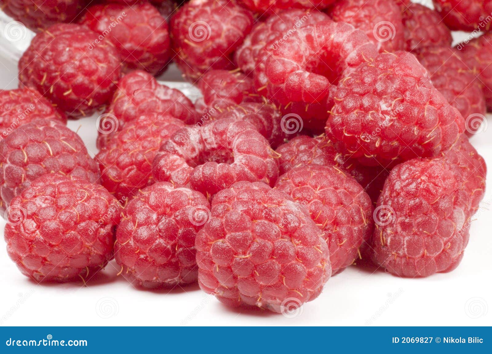 Framboos stock afbeelding. Image of installatie, sappig - 2069827