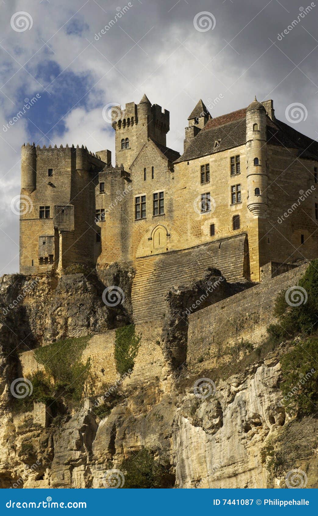 France, castle of Beynac stock image. Image of monument - 7441087