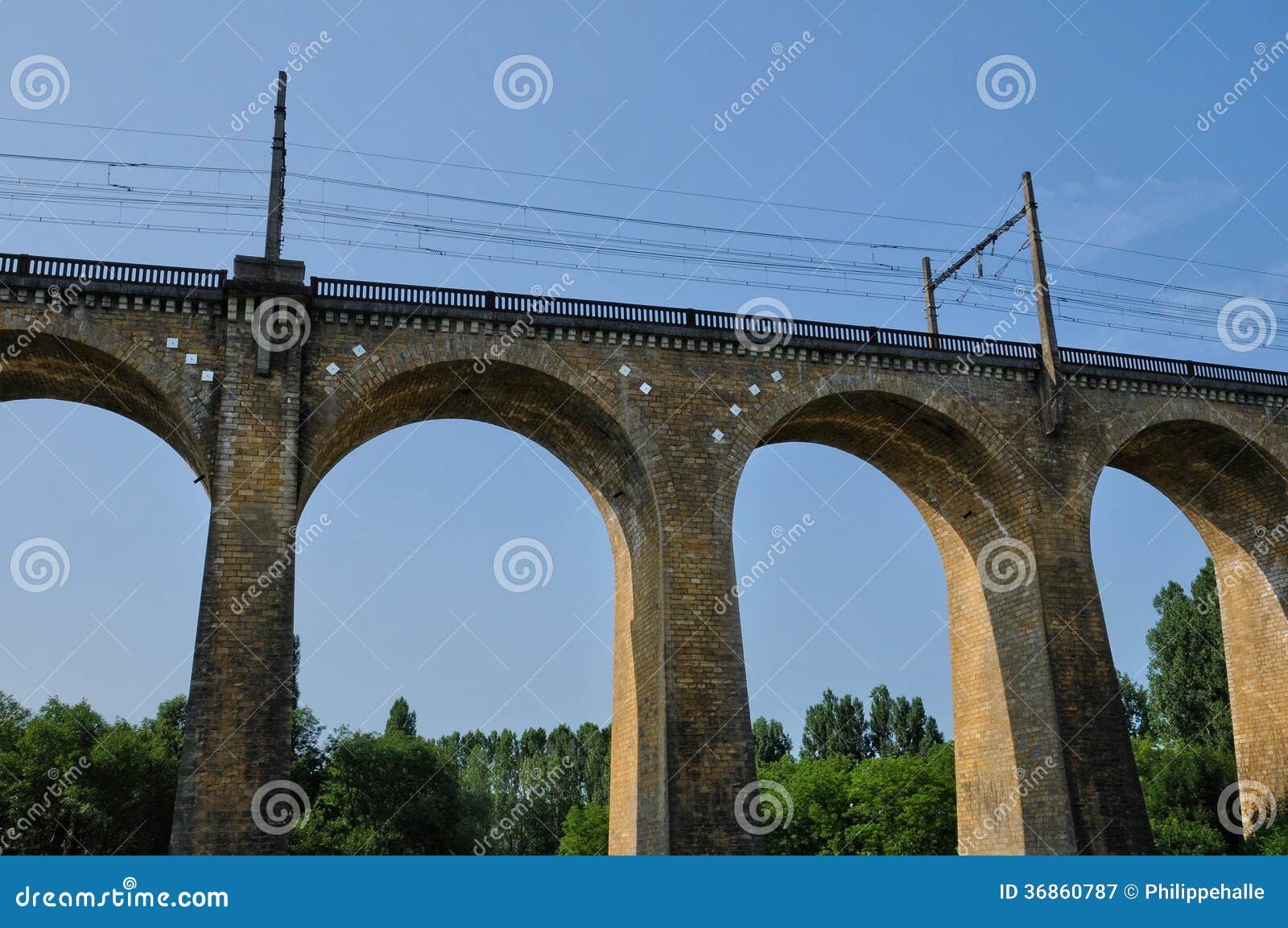 France, Old Viaduct in Souillac Stock Image - Image of train, viaduct ...