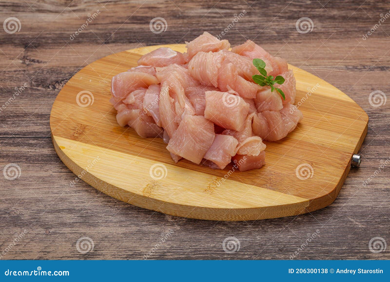 Frango Cru Picado Para Cozinhar Foto de Stock - Imagem de peru, faixa ...