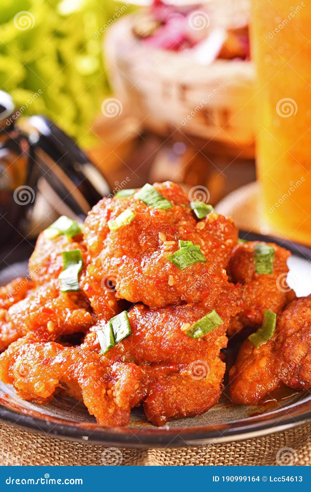 Frango frito coreano foto de stock. Imagem de estalo - 190999164