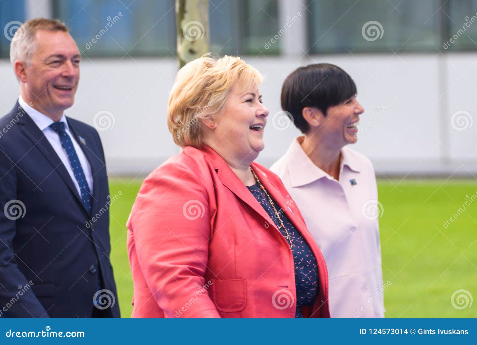 Frank Bakke-Jensen, Erna Solberg E Ine Marie Eriksen Soreide Imagem de ...