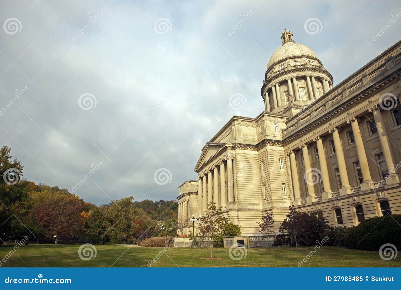 Frankfort - State Capitol Building Stock Image - Image of dome, capitol ...