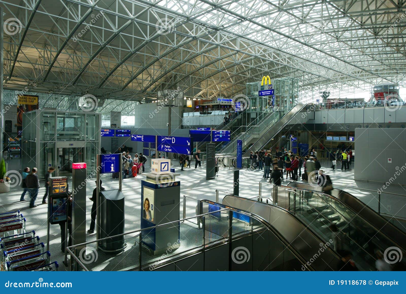 Frankfurt Airport editorial stock photo. Image of escalators - 19118678