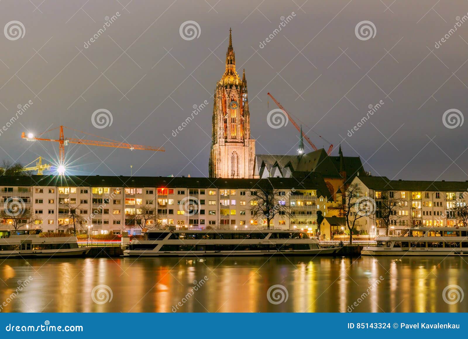 Frankfurt. the Dome Cathedral. Stock Photo - Image of building, clock ...