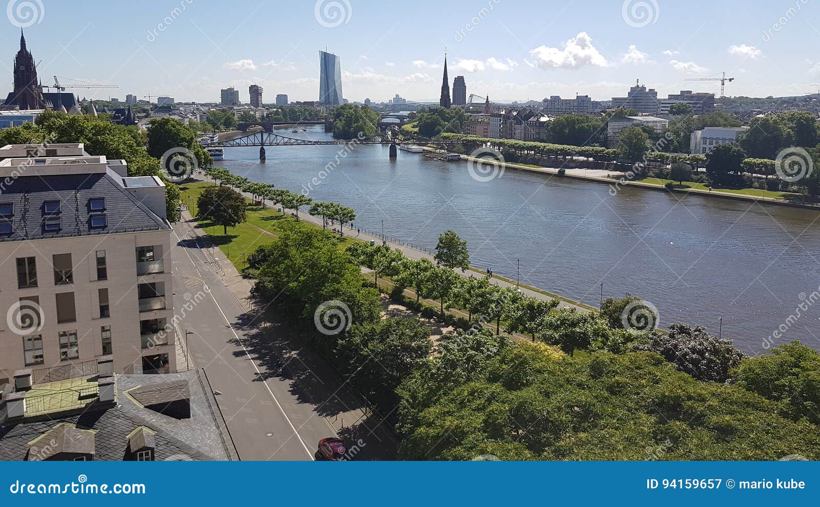 Frankfurt am Main stock image. Image of frankfurt, wasser - 94159657