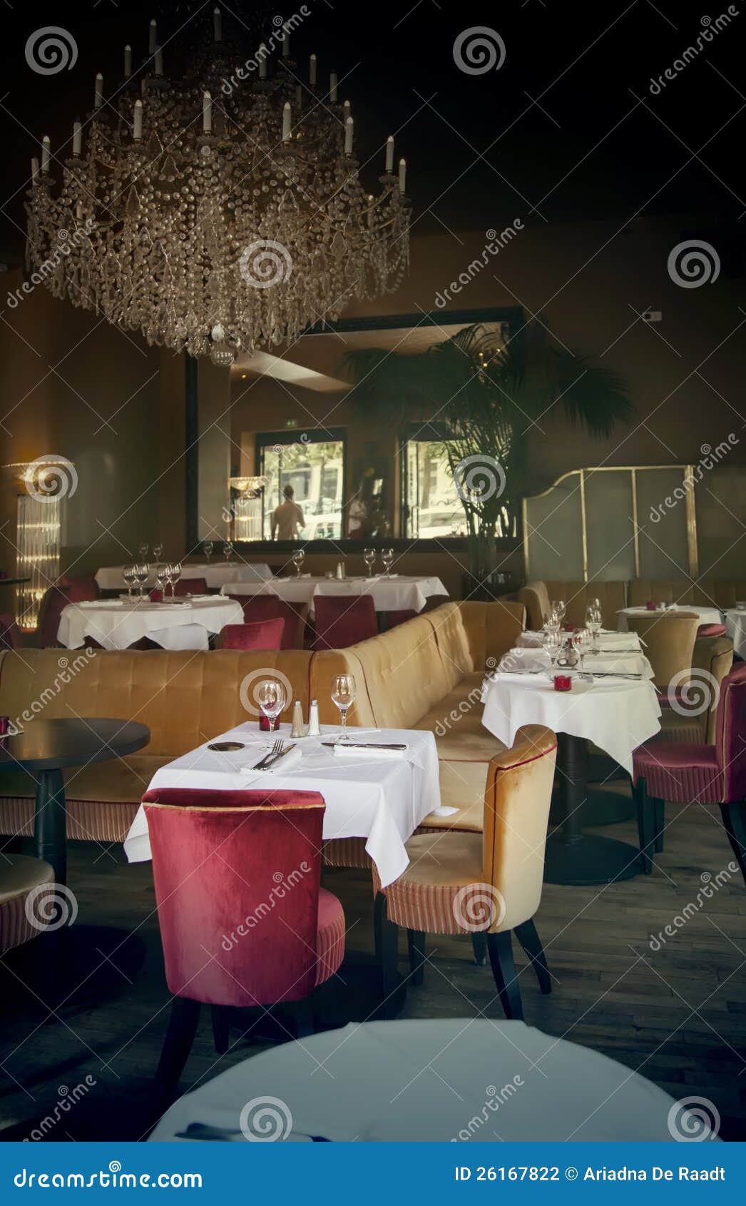 Fransk restaurang arkivfoto. Bild av inomhus, hotell - 26167822