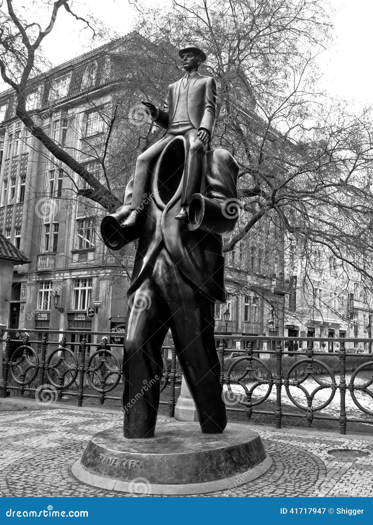Franz Kafka Statue editorial photography. Image of franz - 41717947