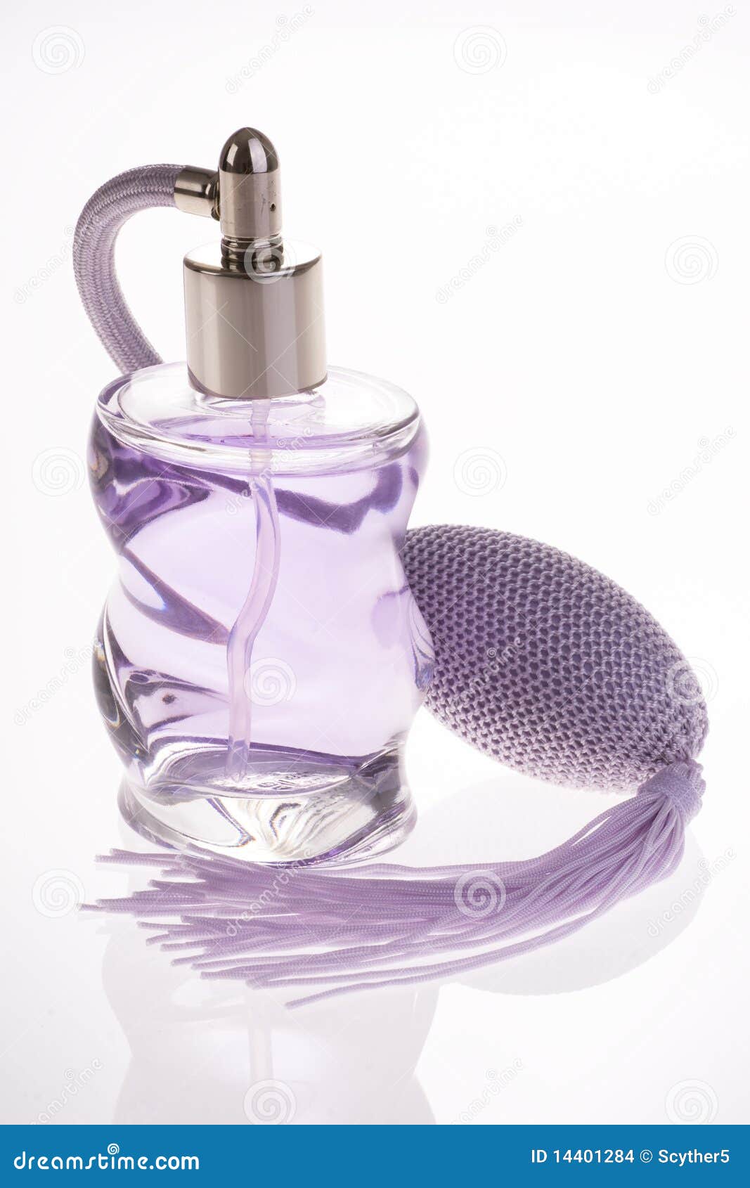 Frasco De Perfume De Vidro Roxo Foto de Stock - Imagem de renascimento ...