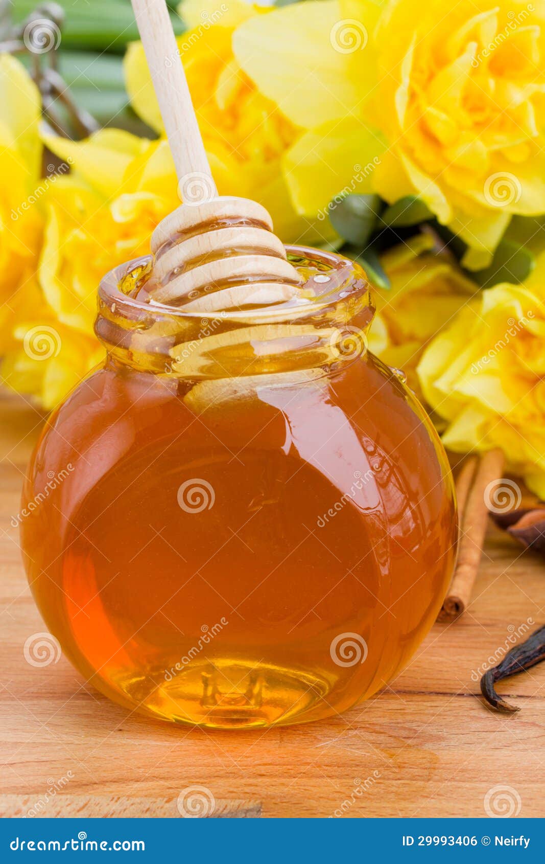 Mel de Polyfloral foto de stock. Imagem de xarope, bacia - 29993406