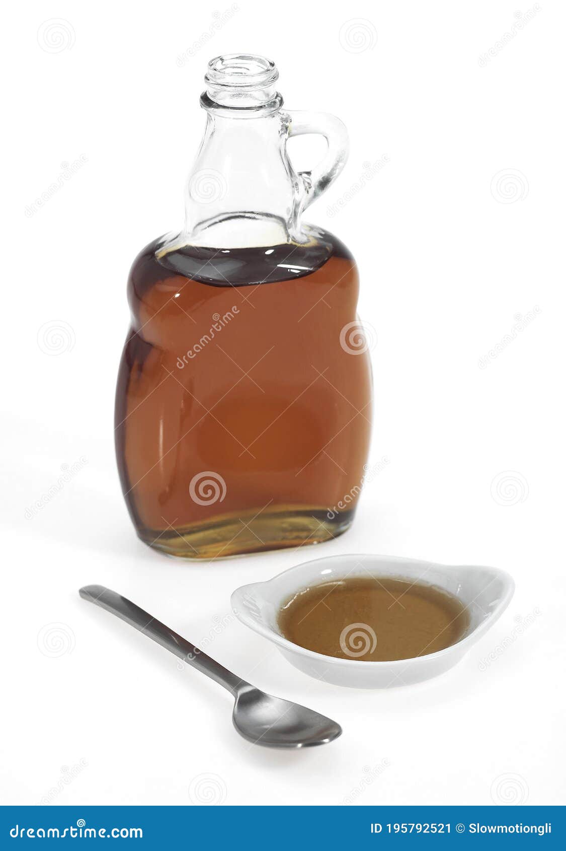 Frasco De Xarope De Bordo Contra Fundo Branco Imagem de Stock - Imagem ...