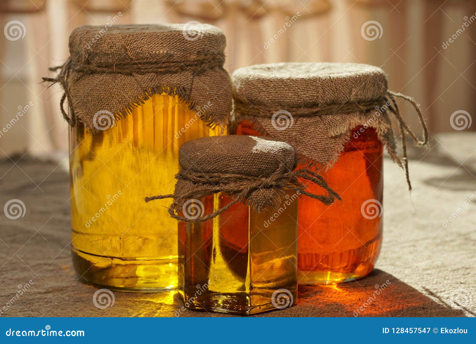 Frascos Do Mel Tipos Diferentes De Mel Honey Jar Imagem de Stock ...