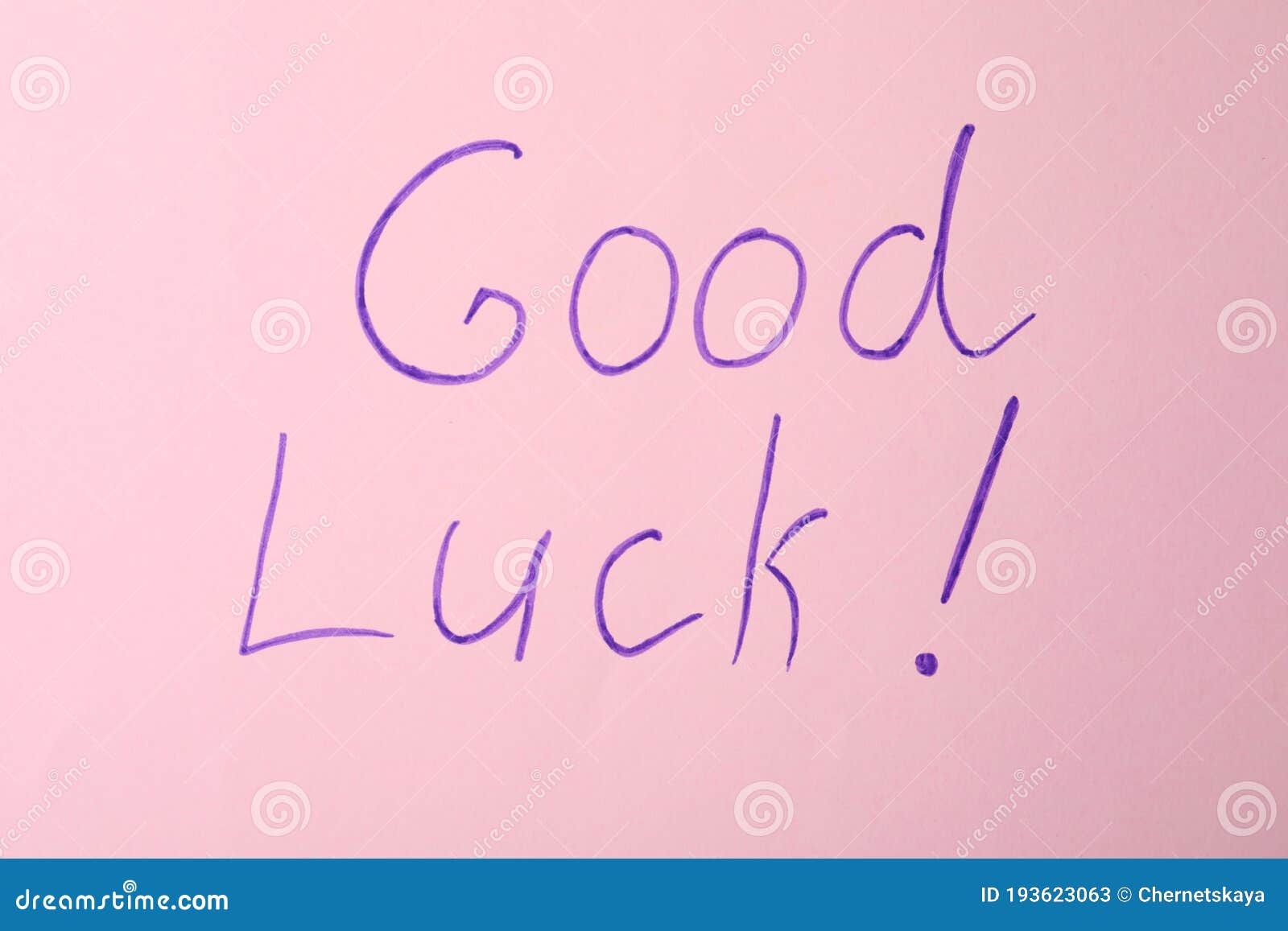 Frase Boa Sorte Em Fundo Rosa Imagem de Stock - Imagem de graduado ...