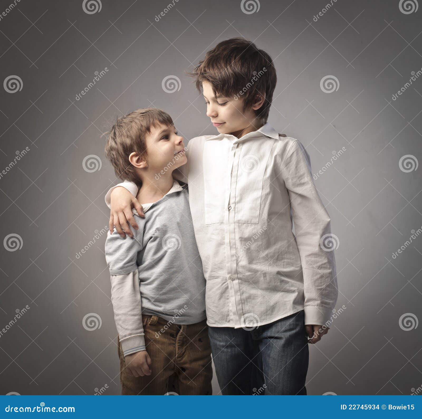 Fraternidad foto de archivo. Imagen de familia, muchacho - 22745934