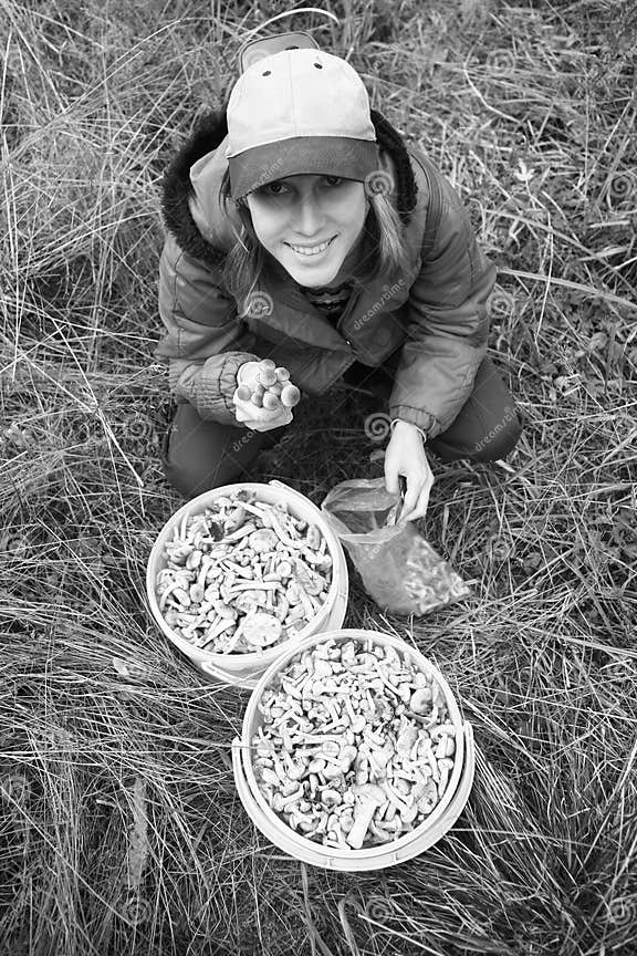 Frau stockbild. Bild von jahreszeit, leute, auswahl, fallen - 22335595