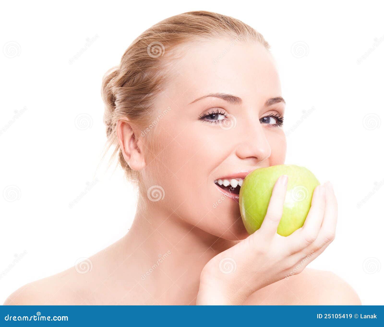 Frau, die einen Apfel isst stockbild. Bild von betrieb - 25105419