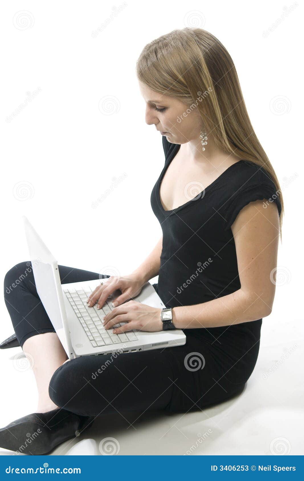 Frau Mit Laptop-Computer Bild. Bild: 3406253