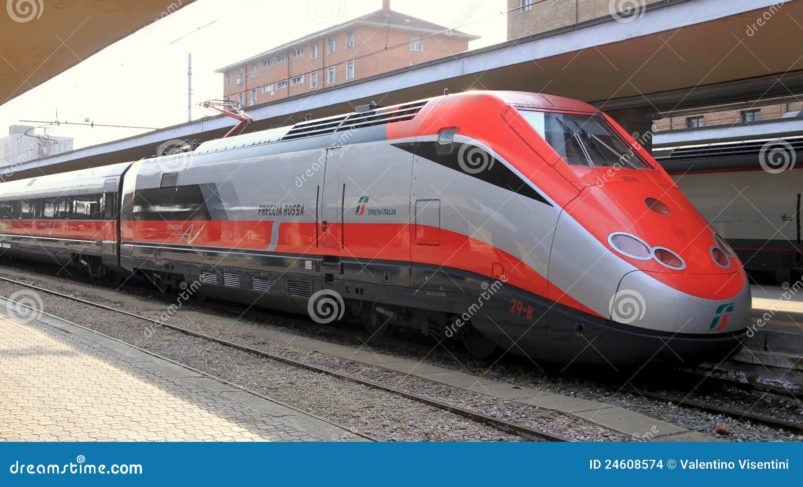 Freccia Rossa Train editorial stock image. Image of italian - 24608574
