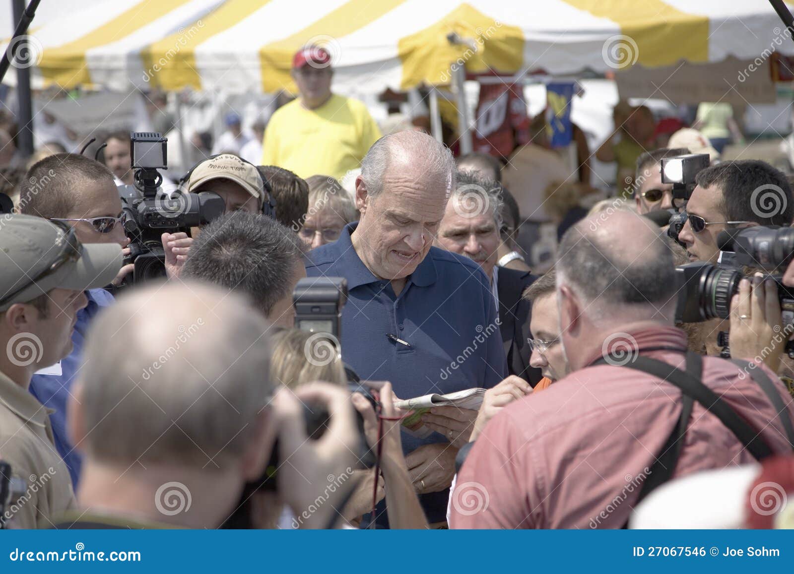 Fred Thompson editorial photo. Image of camera, campaigning - 27067546