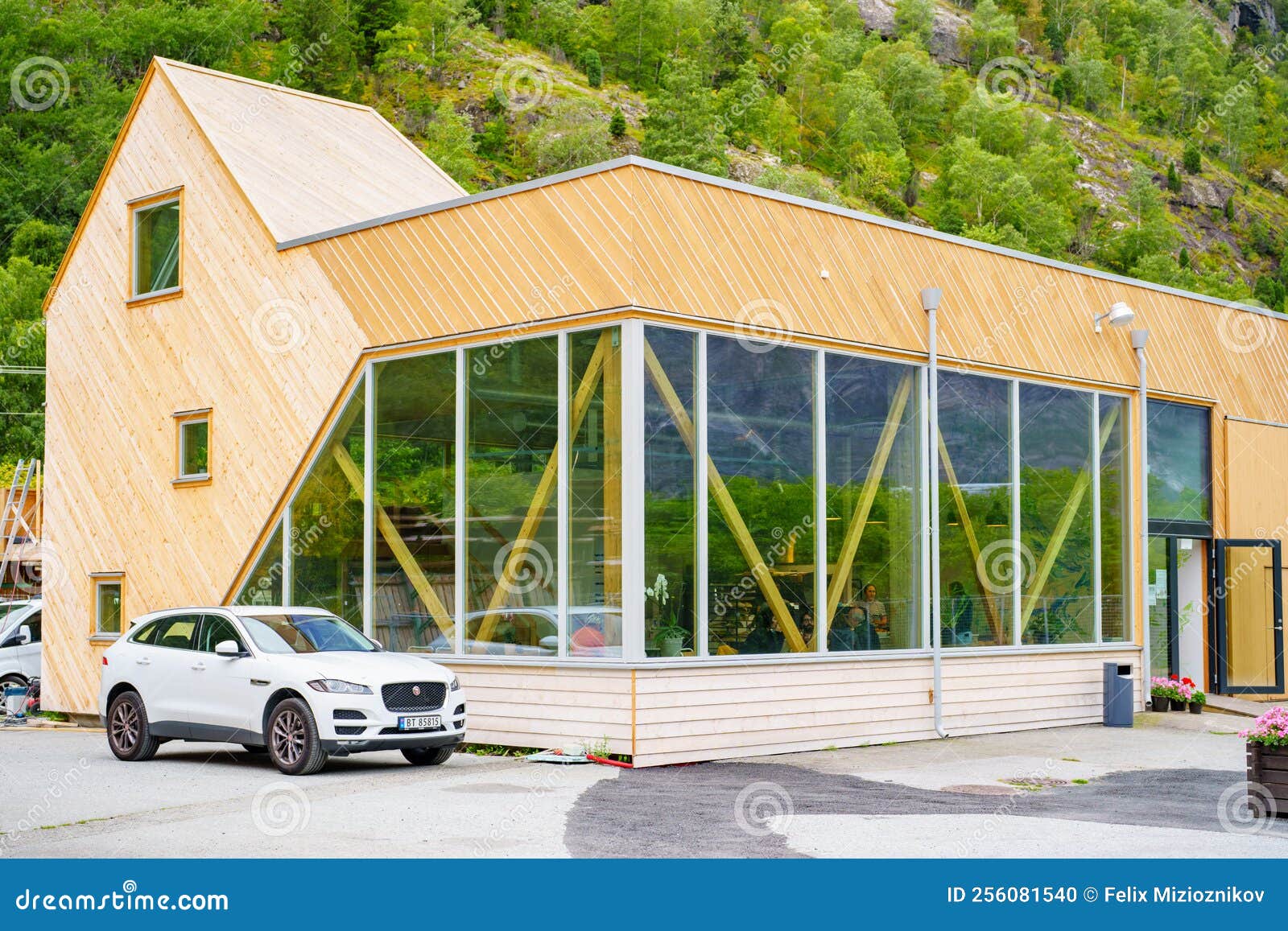 Fredag and Fretland Bakeri Norway Editorial Image - Image of fredag ...