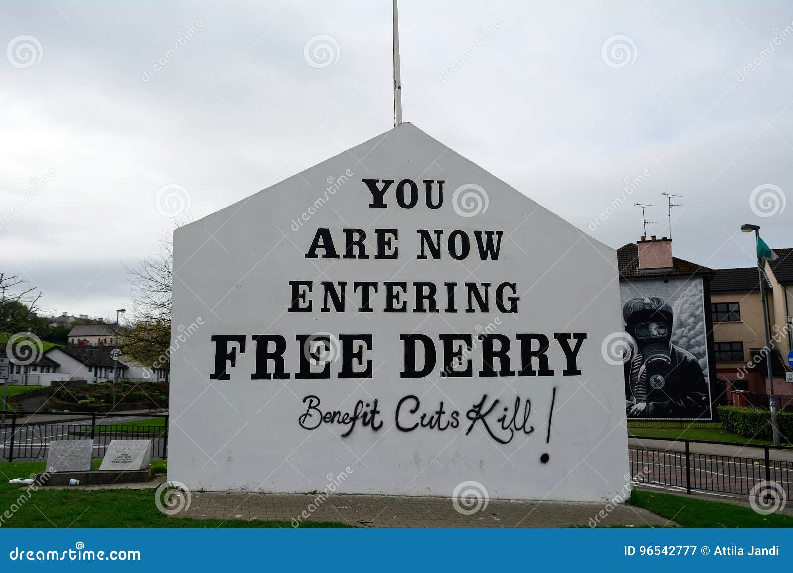 Free Derry Monument, Derry, Northern Ireland Editorial Photography ...