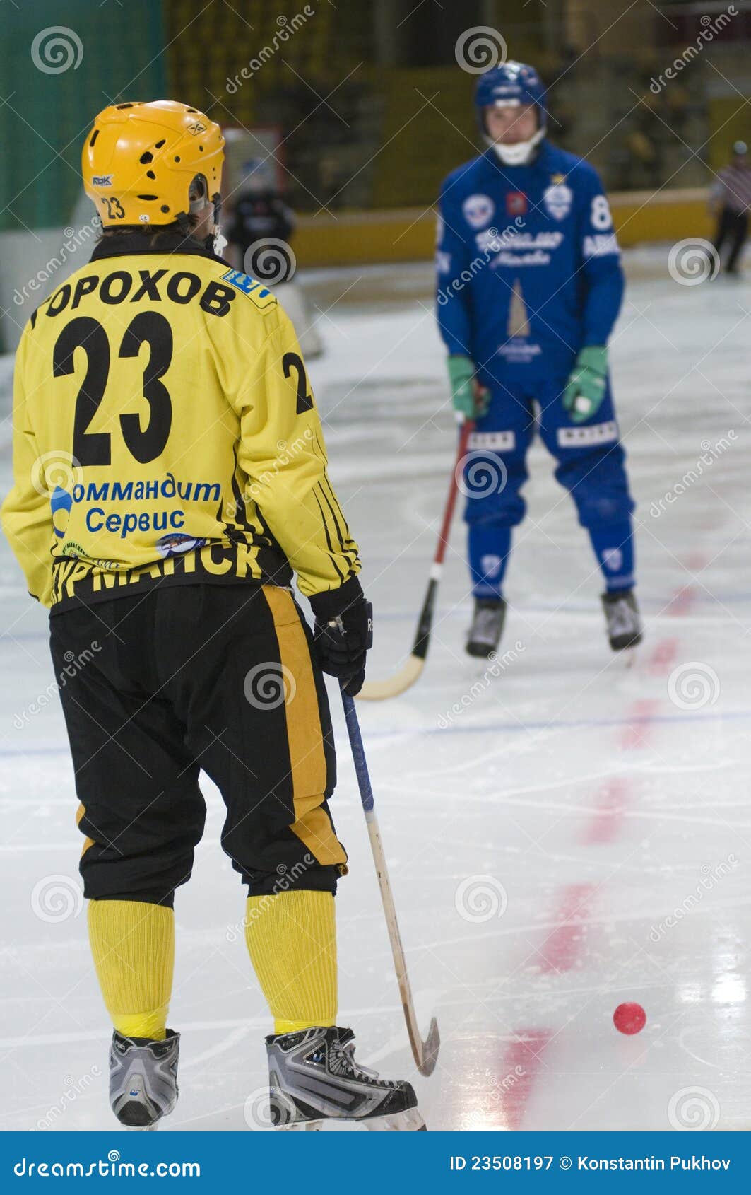 Free-stroke in Bandy editorial photography. Image of player - 23508197