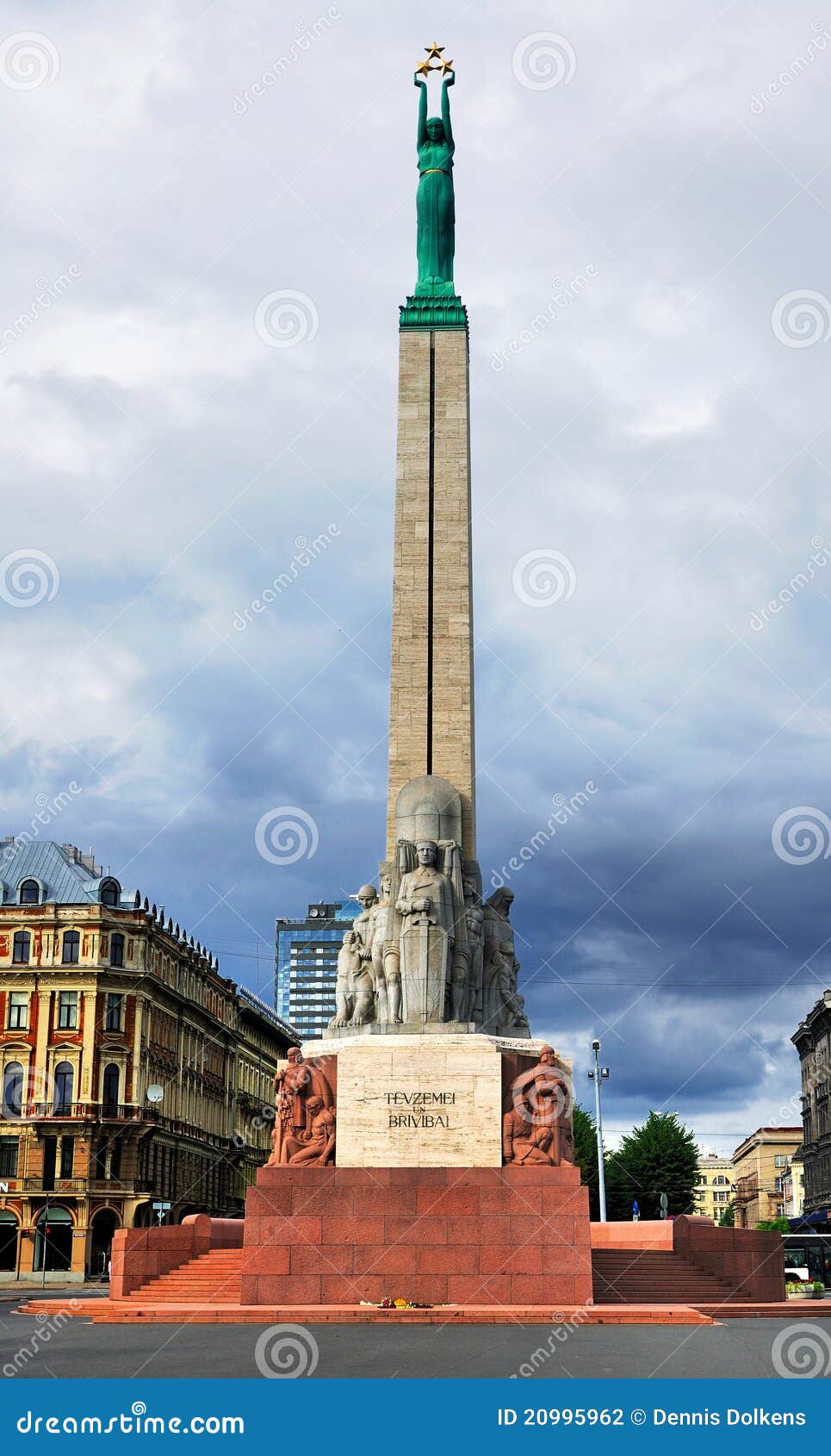 Freedom Monument, Riga stock photo. Image of statue, statues - 20995962