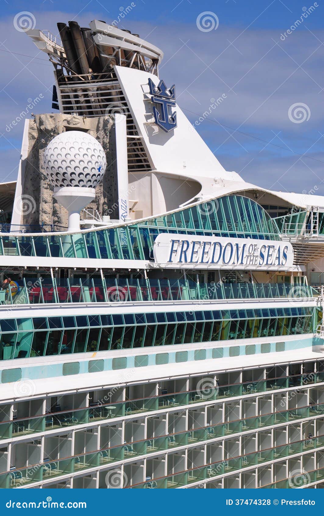 Freedom of the Seas funnel editorial stock photo. Image of beautiful ...