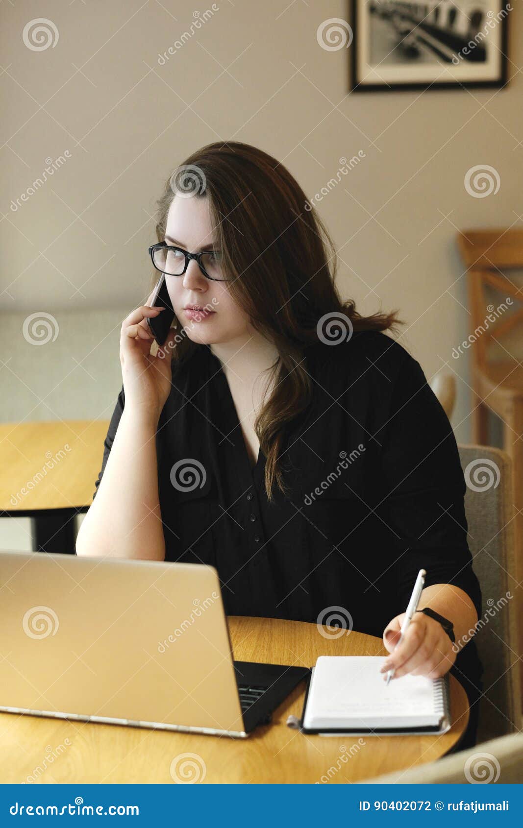 Freelancer foto de stock. Imagem de bonito, loja, ocasional - 90402072