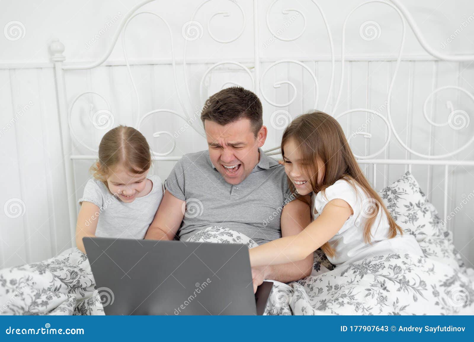 Kids Interfere Freelancer Work in Isolation in Bed Stock Image - Image ...