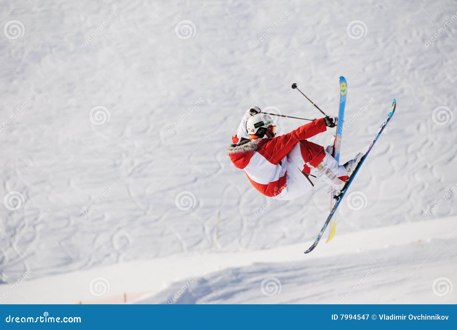 Freestyle skier editorial photography. Image of snow, sport - 7994547