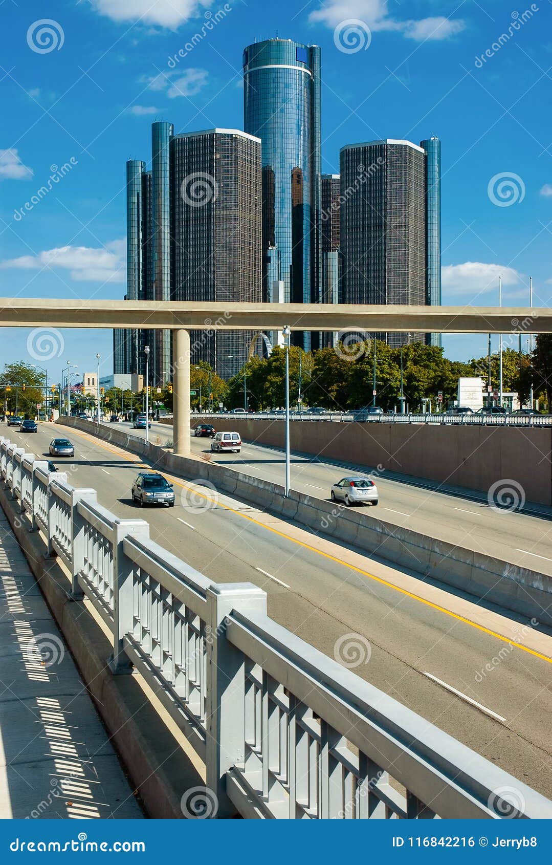 Freeway into Detroit stock photo. Image of roadway, towering - 116842216