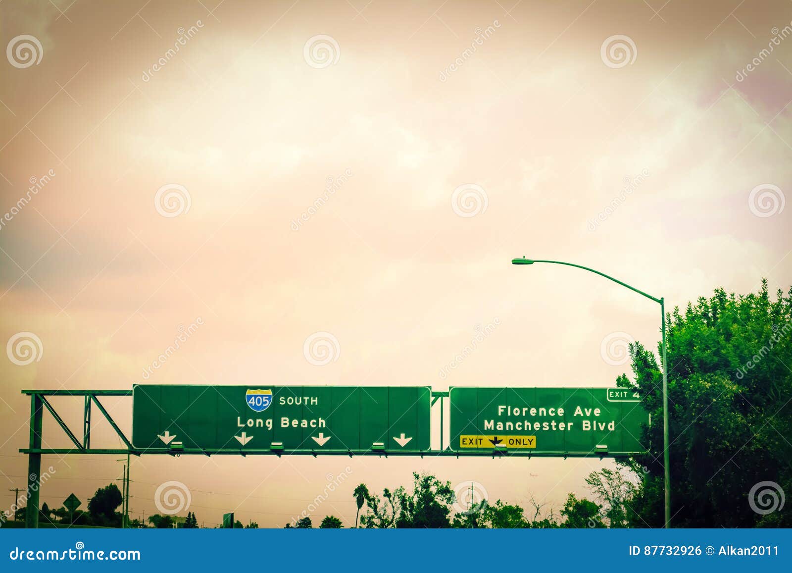 405 Freeway Sign in Los Angeles Stock Photo - Image of road, angeles ...