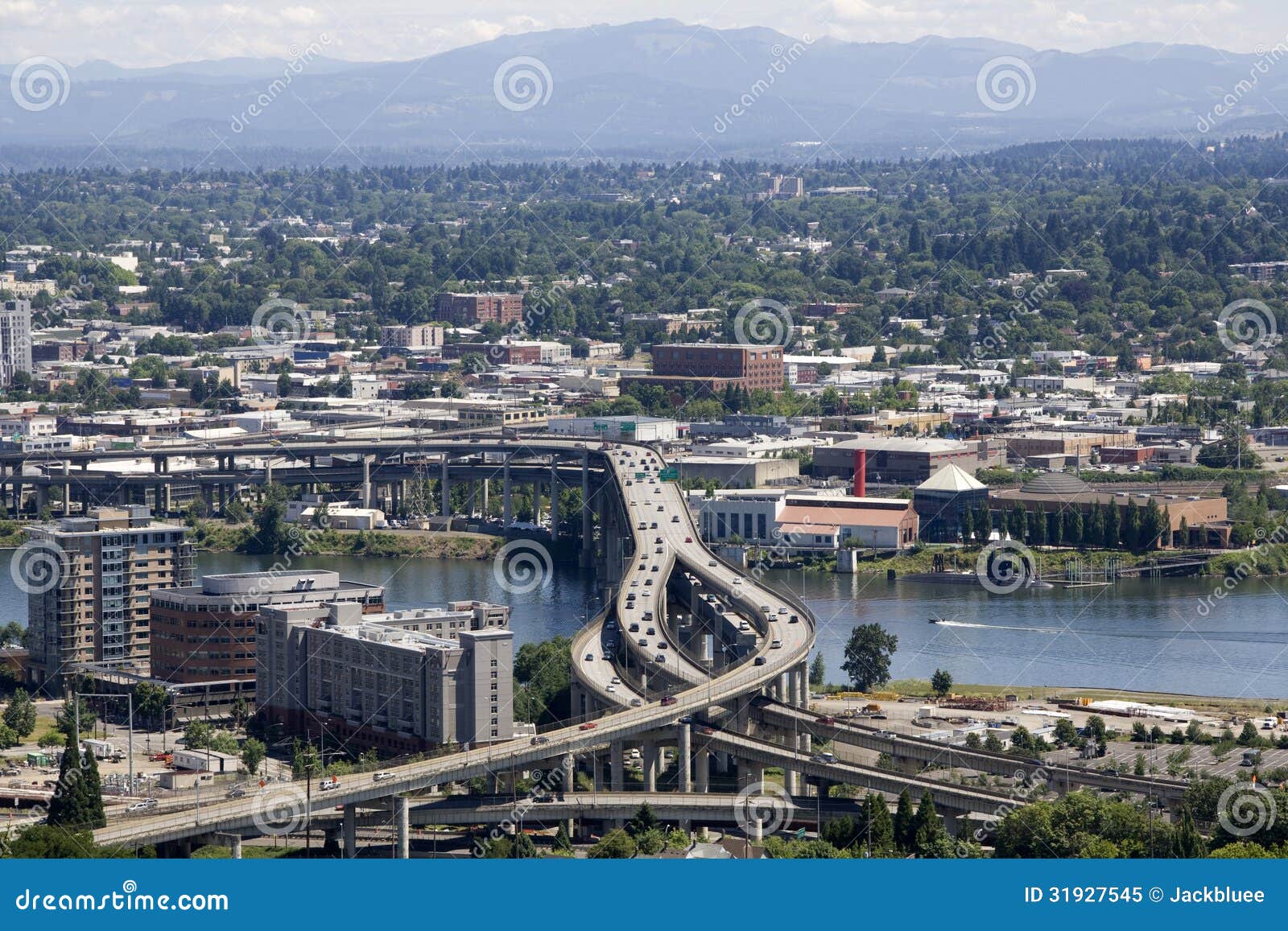 Freeways traffics Portland stock image. Image of layers - 31927545
