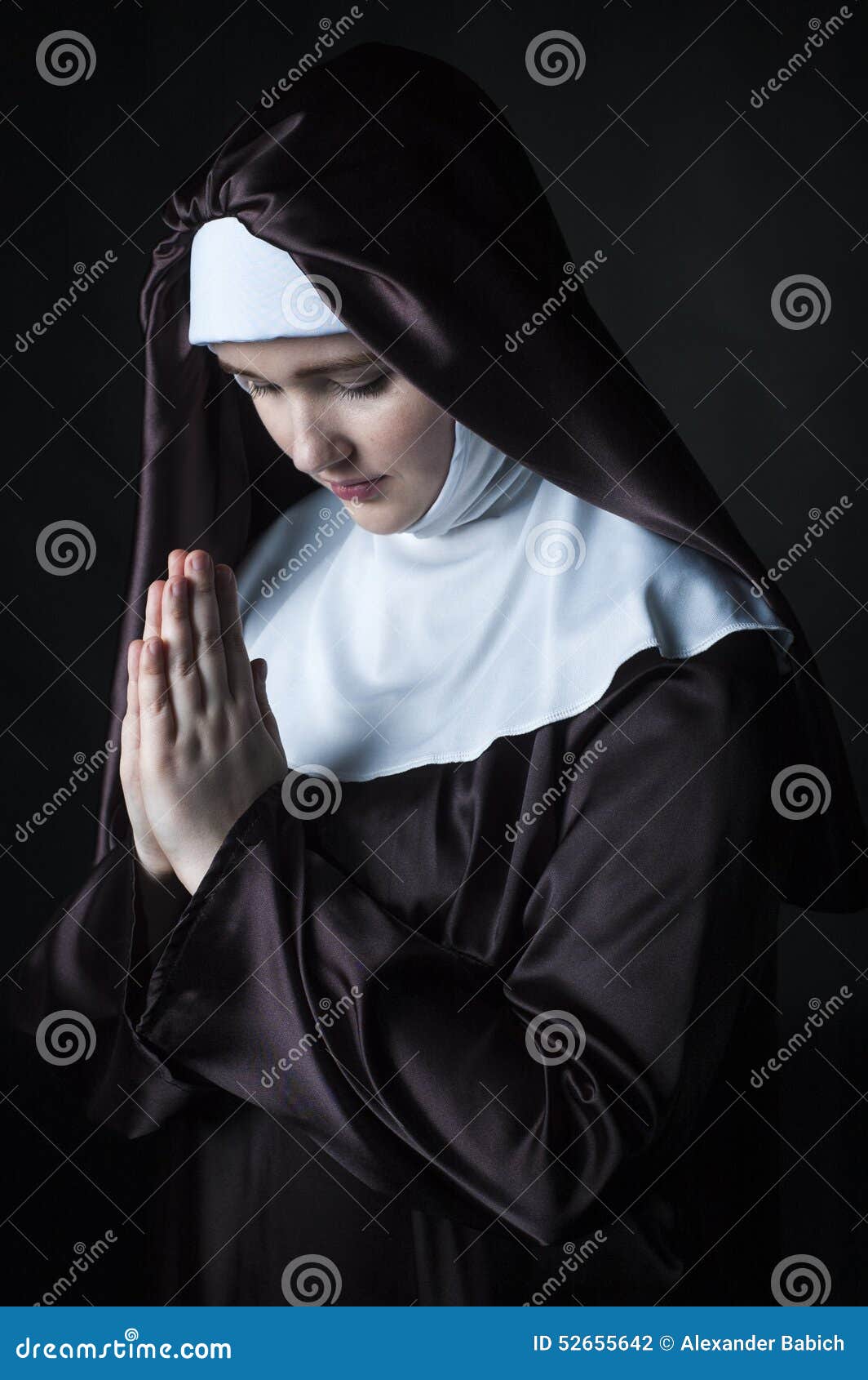 Freira católica foto de stock. Imagem de preto, escuro - 52655642