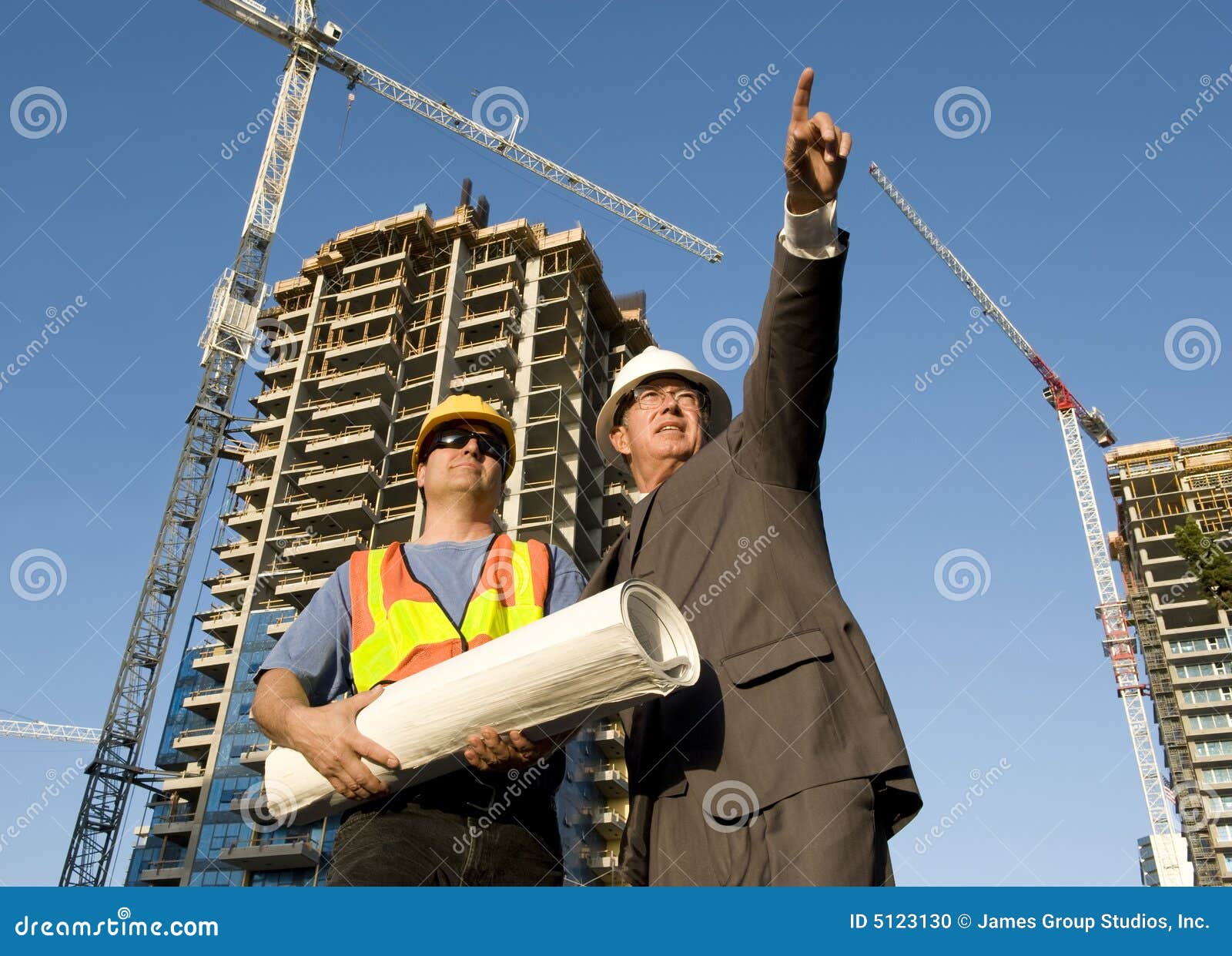 Fremdfirma und Vorarbeiter stockfoto. Bild von vorarbeiter - 5123130