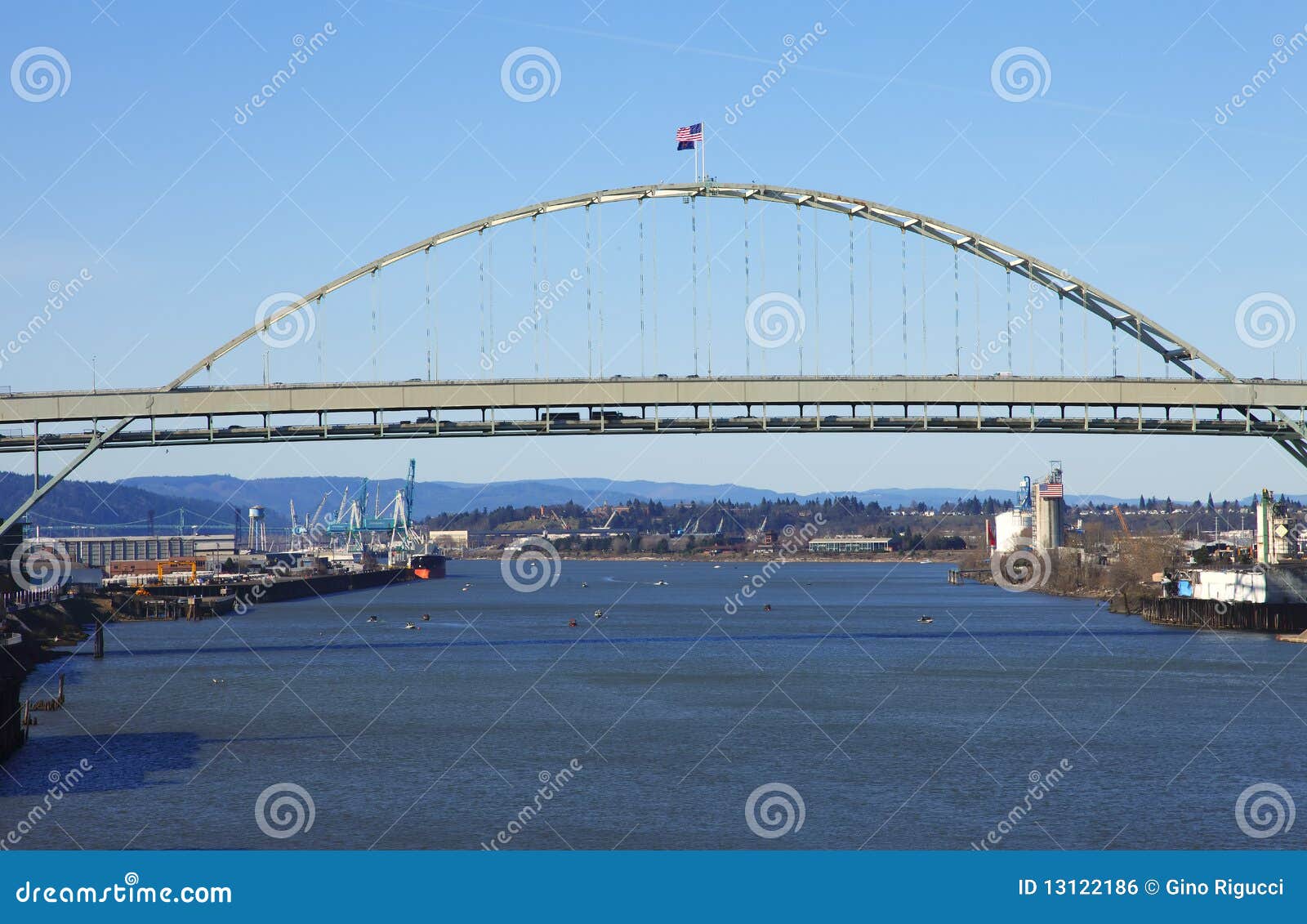 The Fremont Bridge Portland or. Stock Photo - Image of traffic, water ...